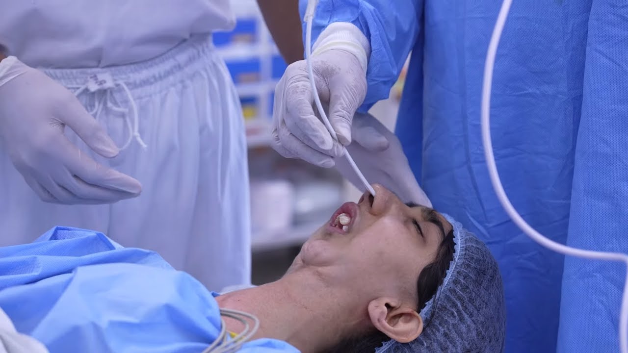Difficult Anesthesia Intubation for a Girl - YouTube