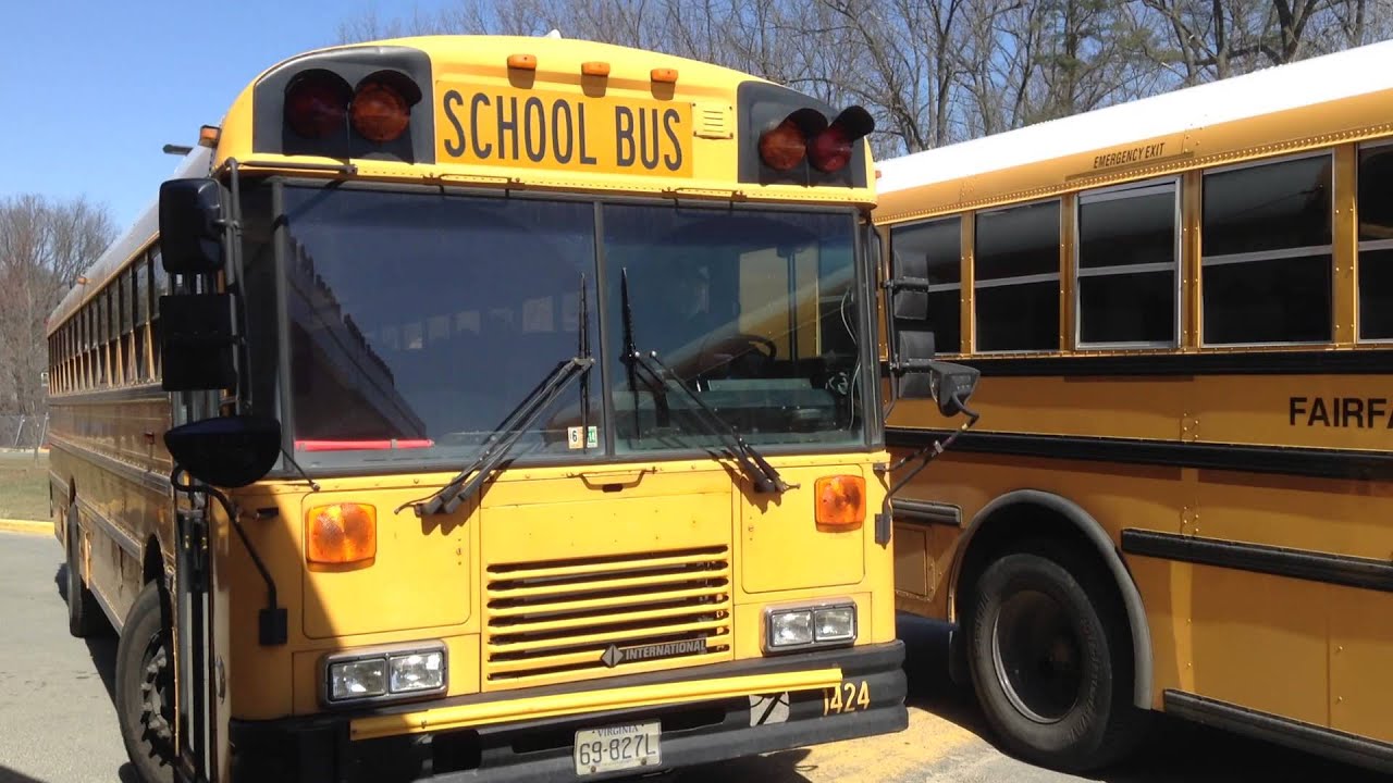 Fairfax County Public Schools 1996 AmTran IC #1424 Startup and Takeoff ...