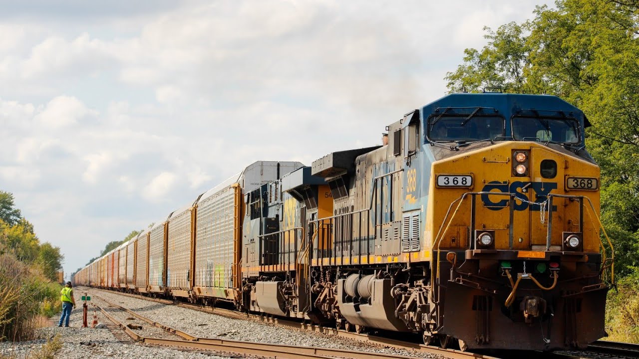 CSX 368 leads M216 with a nice K5LA - YouTube