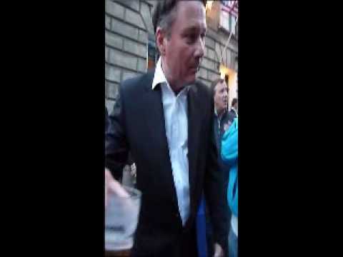 TODD HAMILTON BRITISH OPEN GOLF WINNER SIGNING AUTOGRAPHS OUTSIDE PUB ...