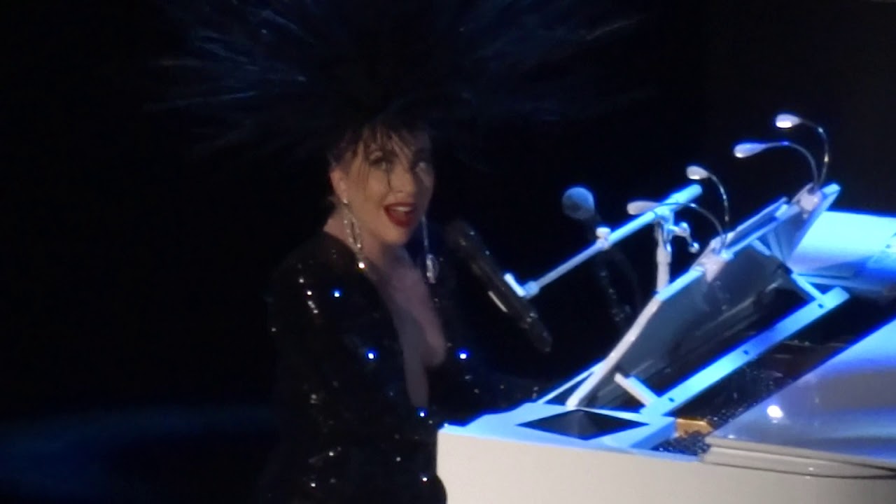 Lady Gaga - "Poker Face" (Live in Las Vegas 10-20-19) - YouTube