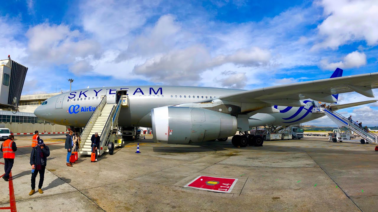 *Heavy Brakes* | Amsterdam - Madrid | Air Europa | A330-200 - YouTube