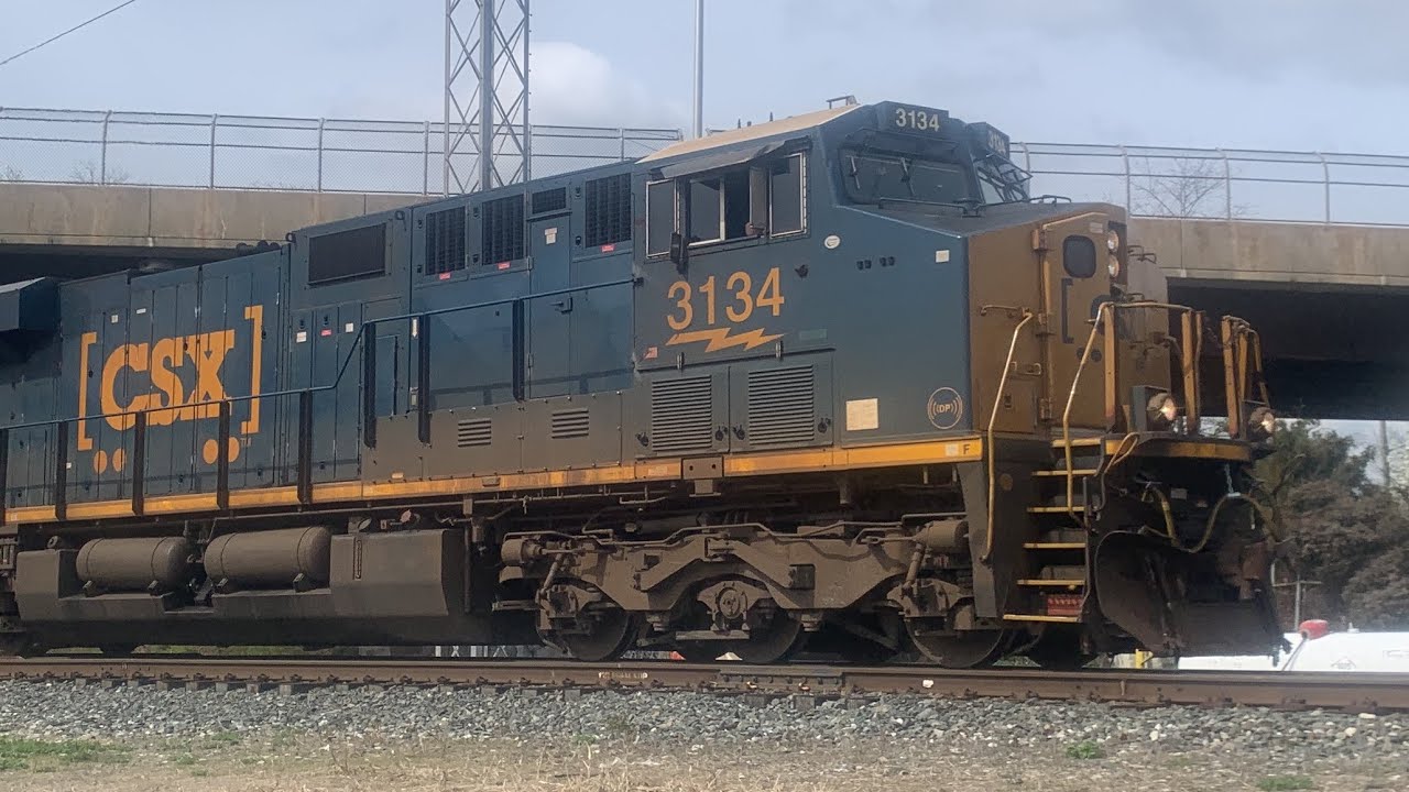 CSX M372-29 with 3134 Leading - YouTube