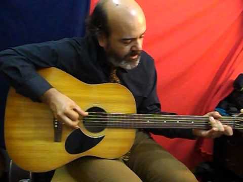 Hofner 491 roundshoulder 1968 - YouTube