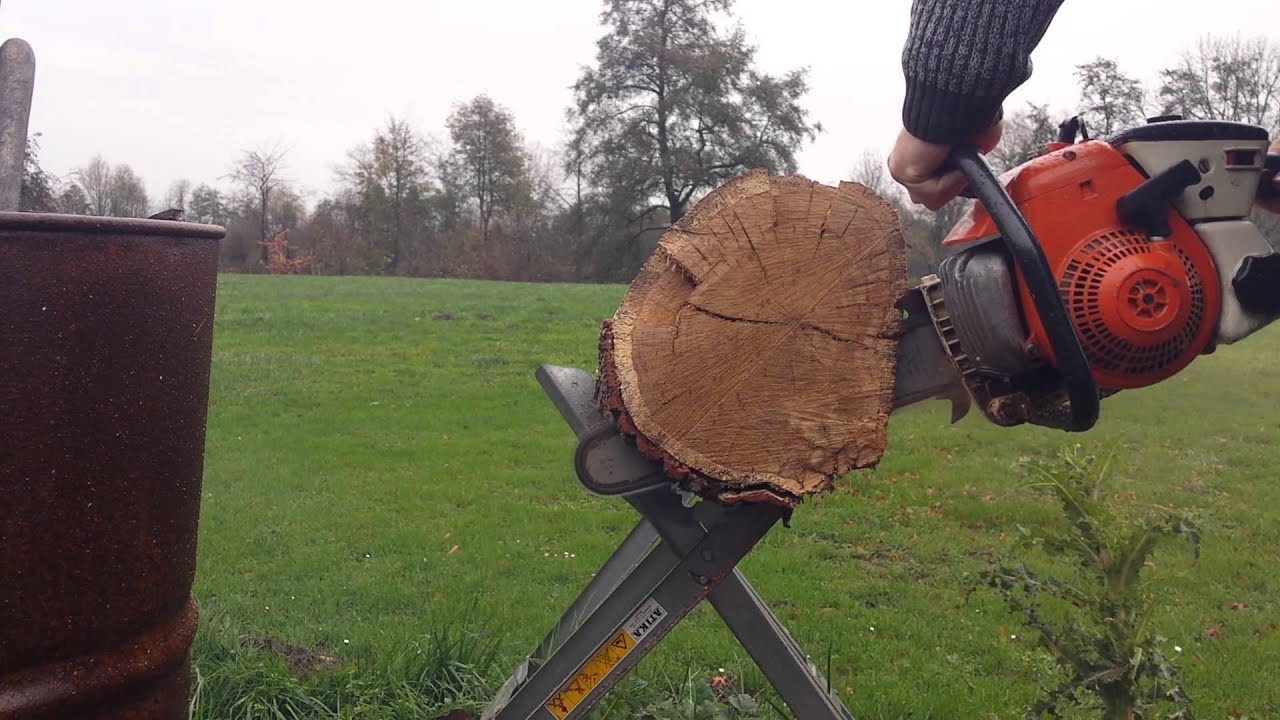 Solo 660 VA vintage chainsaw with alloy muffler in - YouTube