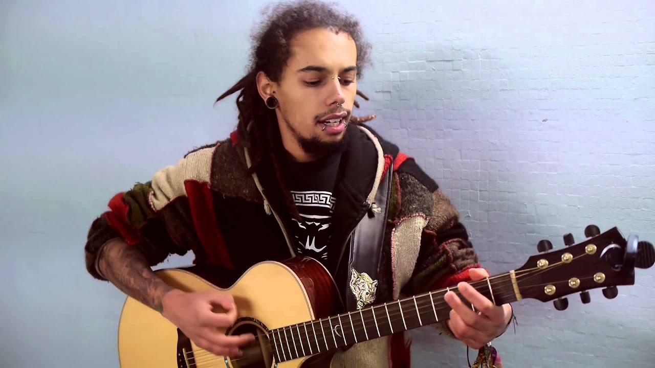 Leon Bratt - Texas :Acoustic Sessions#lowkieeTV - YouTube