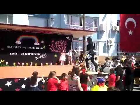 Antalya Mimar sinan ılkokulu 1 / D Gökkusagi sınıfı eko okul defilesi