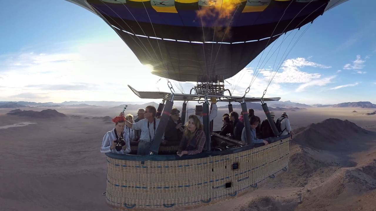 VR 360 on a Ballon in Namibian desert - YouTube