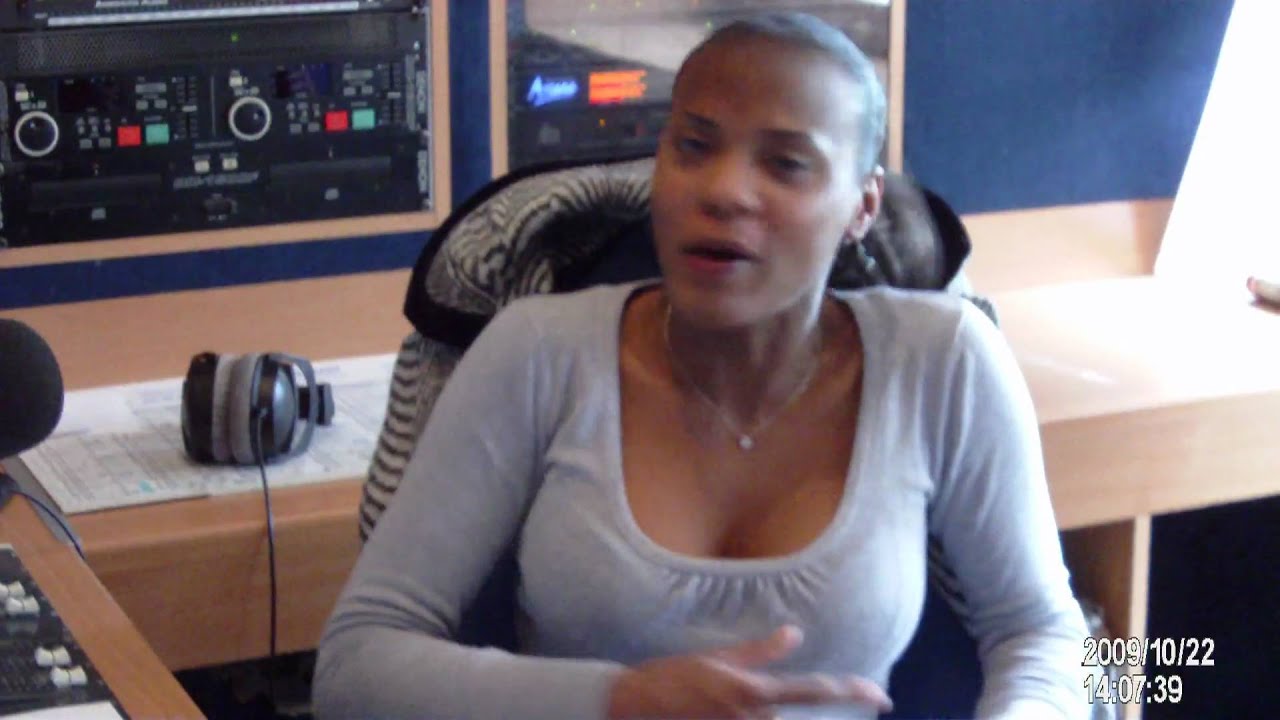 LAURA BEAUDI - ESPACE DETENTE SUR ESPACE FM - YouTube