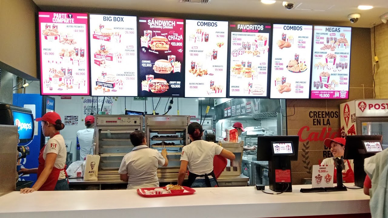 FIRST TIME TRYING COLOMBIAN KFC FAST FOOD IN MEDELLIN COLOMBIA SOUTH ...