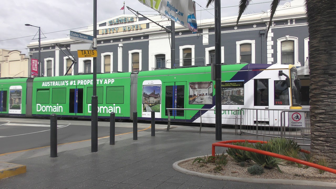 Domain Tram (I115) Glenelg - YouTube