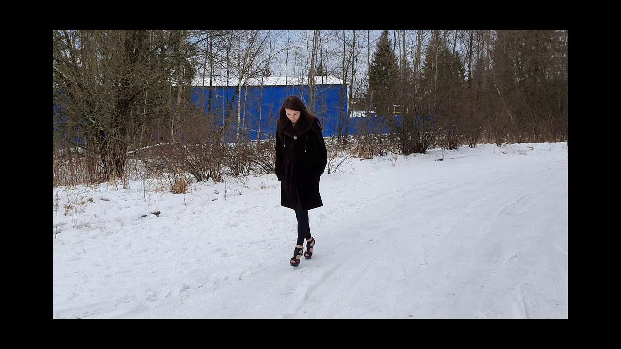 Platform high heels sandals on ice, slippy high heels, high heels snow ...
