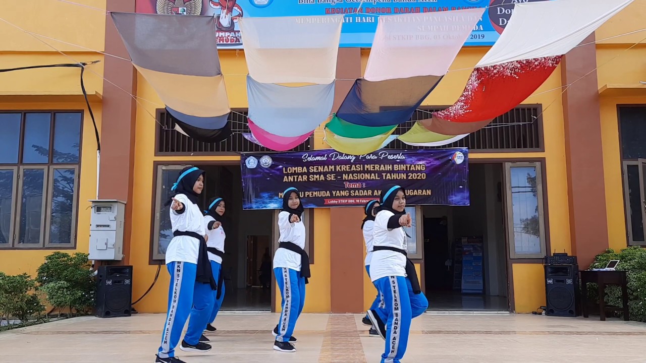 Senam Kreasi Meraih Bintang SMK N 5 Telkom Banda Aceh (Telkom Five Creation) - YouTube