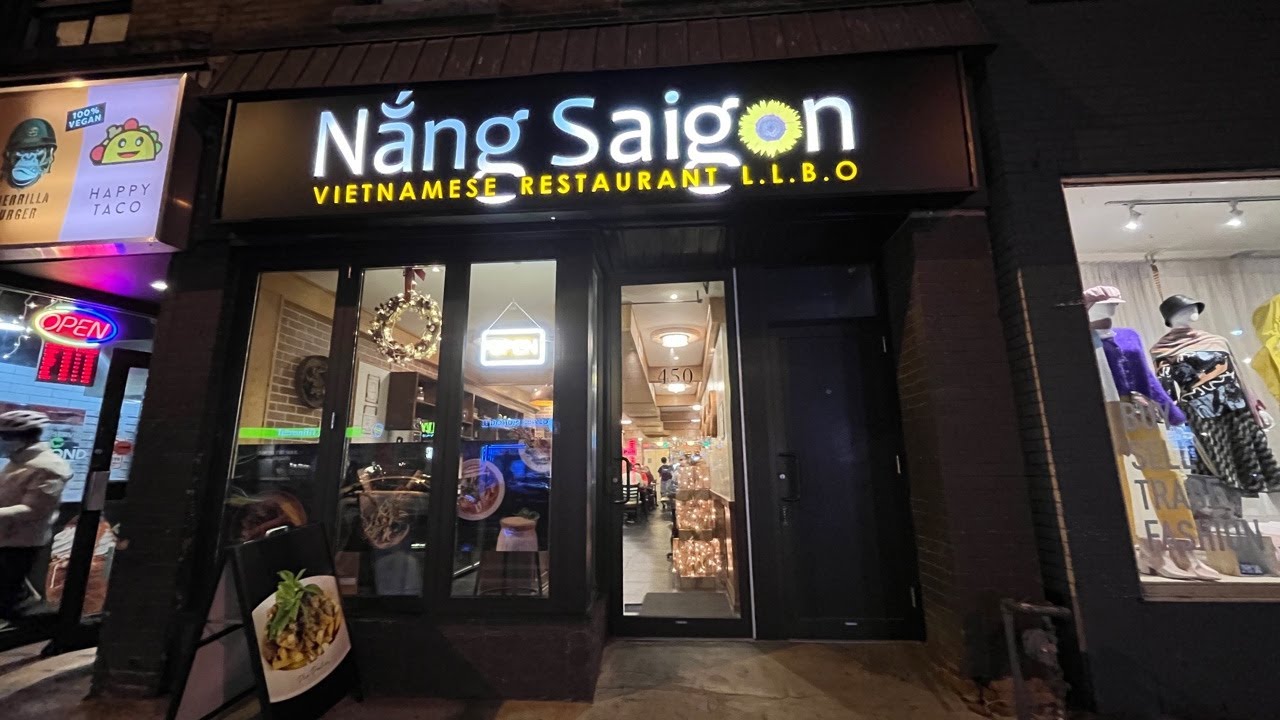 🔴 LIVE TORONTO DateNight w/ Lizzo C & Viewers at Nang Saigon Viet ...