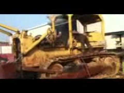 D8H dozer running - YouTube
