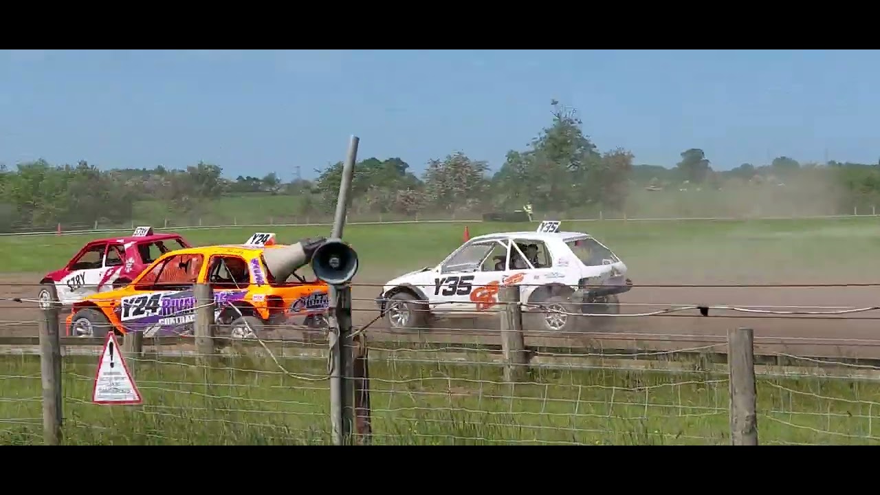 autograss north of england championships 2023 class6 crash - YouTube