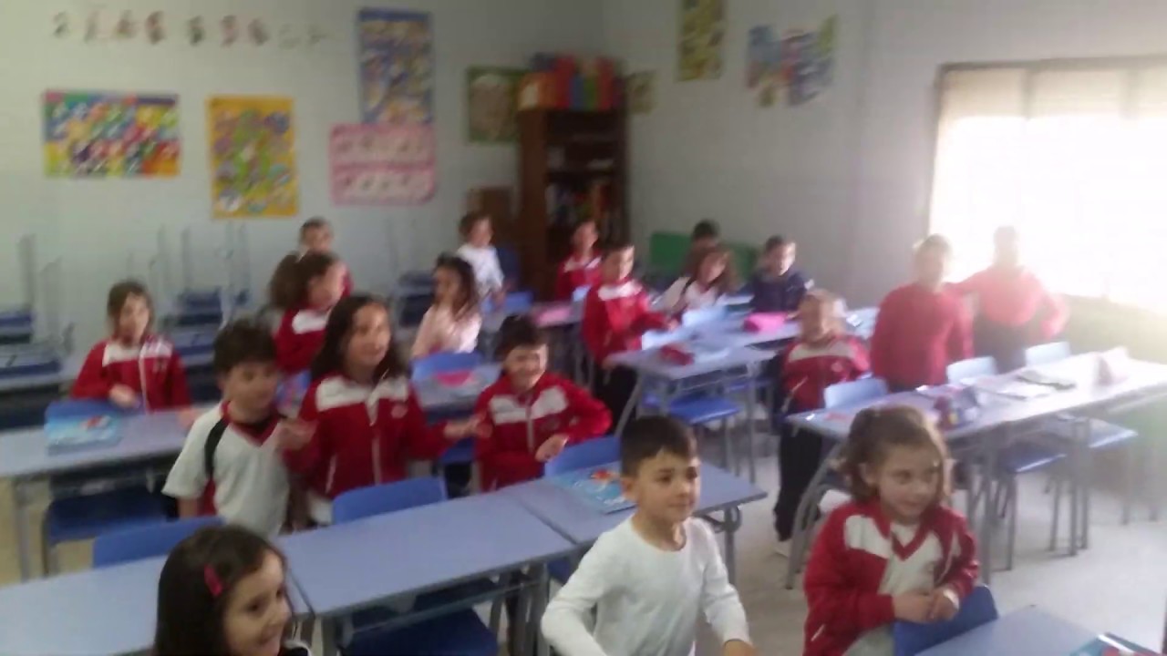 1º Stamp sit clap jump - YouTube