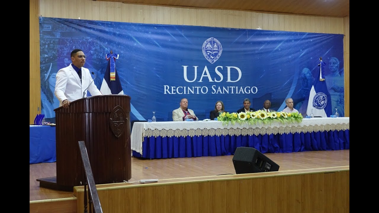 UASD Recinto Santiago, gradúa Nuevos Profesionales de la Salud. - YouTube