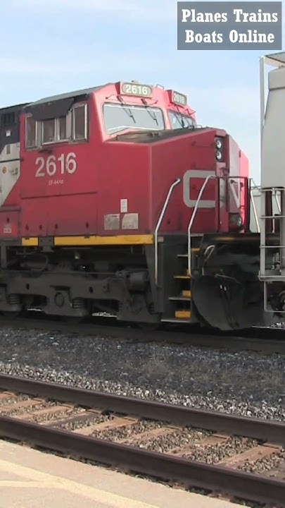 #shorts CN M396 Manifest Train CN 5609 & CN 2616 Locomotives #trains - YouTube