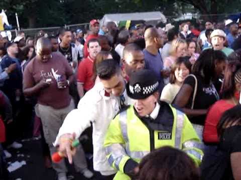 Dancing with the Police at Notting hill carnival (2004) - YouTube