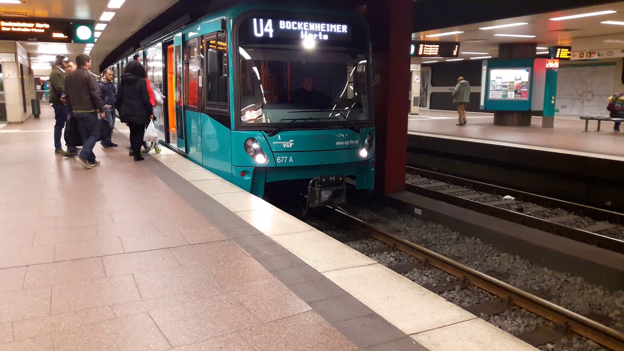 U-Bahnen am Bahnhof Frankfurt/M Hauptbahnhof (U-Bahn) - YouTube