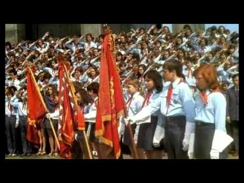 Pieseň šťastných detí (pionieri a komunisticky "raj") - YouTube