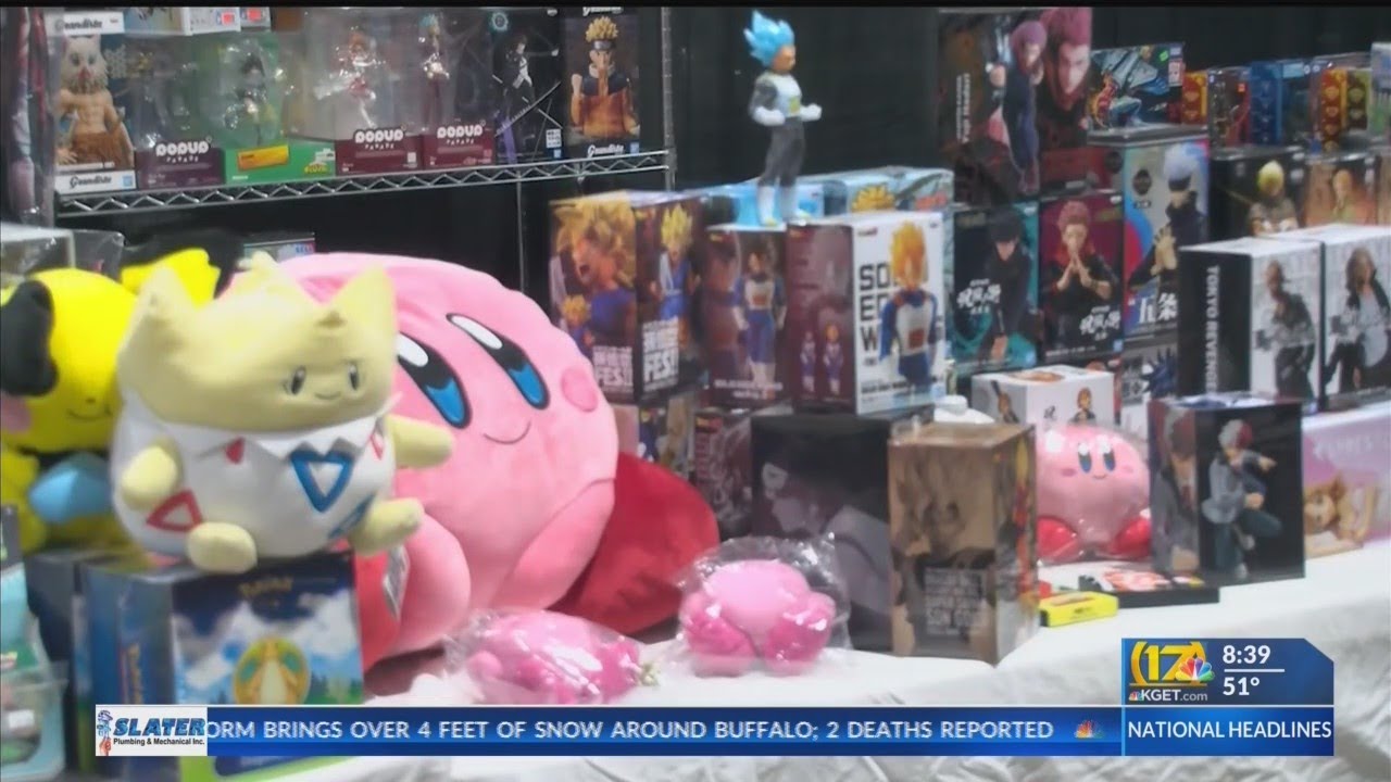 KC Fairgrounds welcomes thousands to Bakersfield Comic Con - YouTube