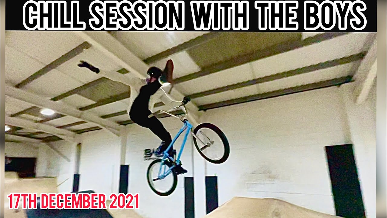 Mark Webb bmx session with friends 2021 - YouTube