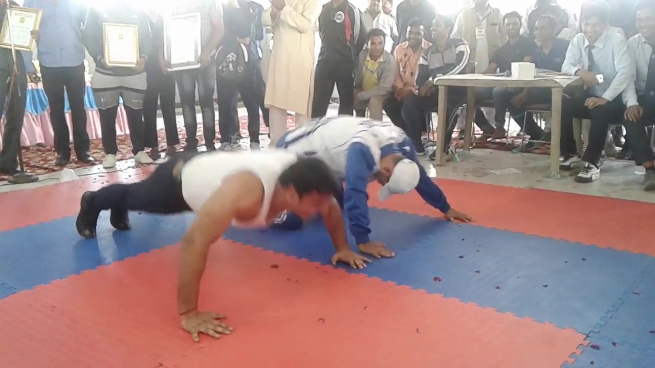Master Zak With Rohtash Chaudhry (Guinness book of world record push up ...