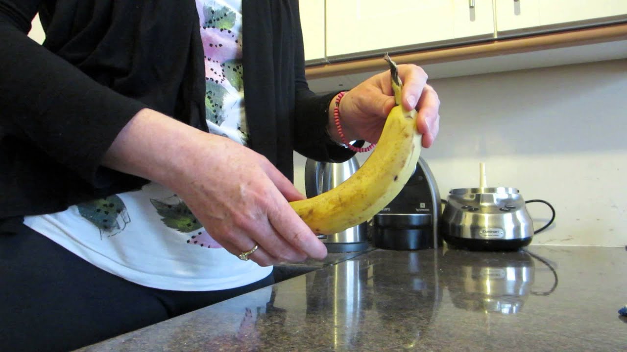 How To Open A Banana! - YouTube