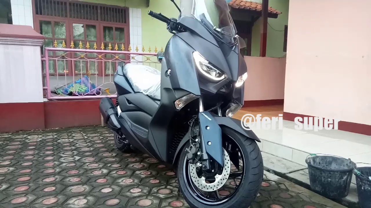 YAMAHA XMAX 2020 - YouTube