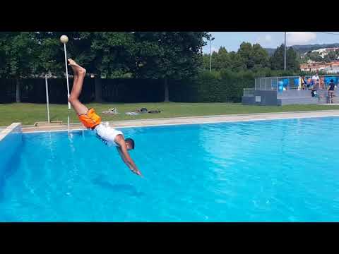 TIPOS DE SALTOS PRA PISCINA - YouTube