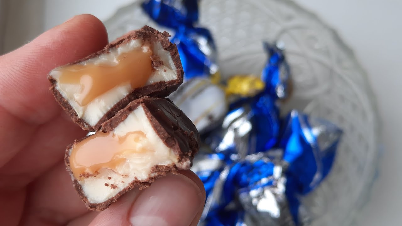 Unpacking chocolates 1 - Breaking candy to find out the filling ASMR ...