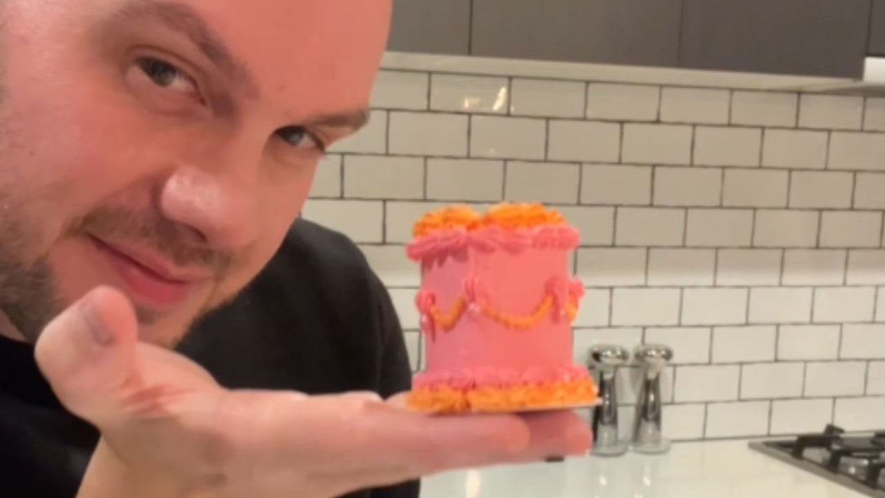 Creating a Miniature Vintage Hut Cake - A Cake Artist's Journey ...