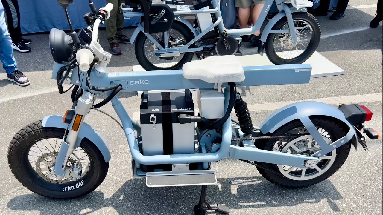 Cake Osa Electric Motorcycle Review And Test Drive - YouTube