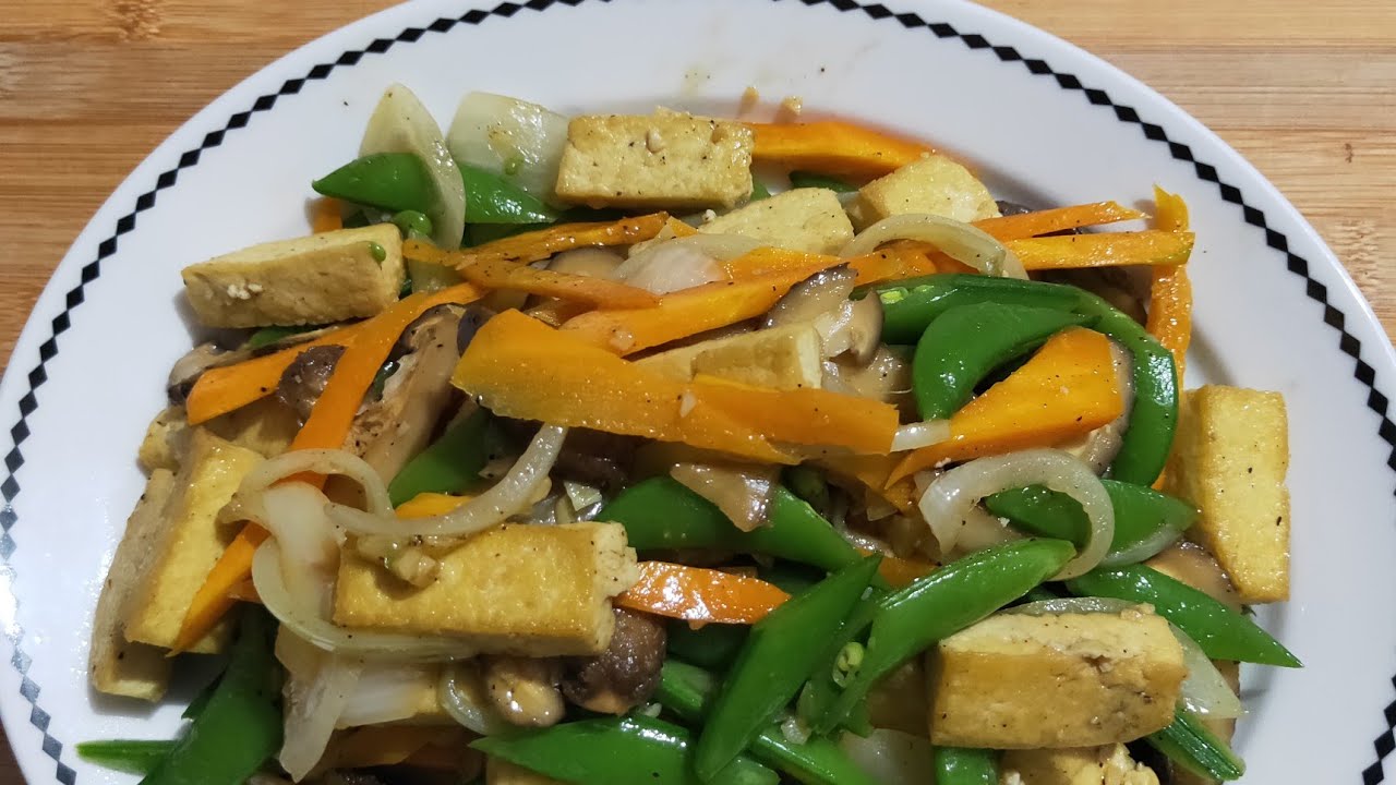 Stir fry firm tofu , sweet bean, carrots, mushrooms, onion - YouTube