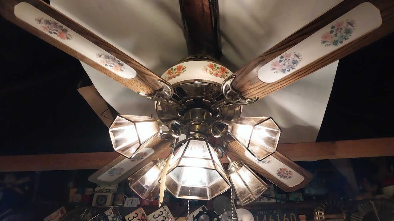 CEC Lighted Housing 52" ceiling fan - YouTube