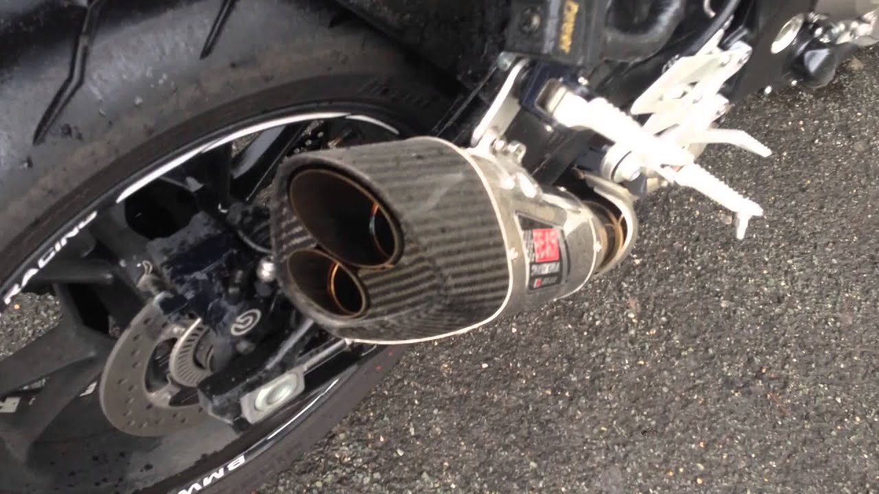 S1000R - yoshimura R11 - YouTube