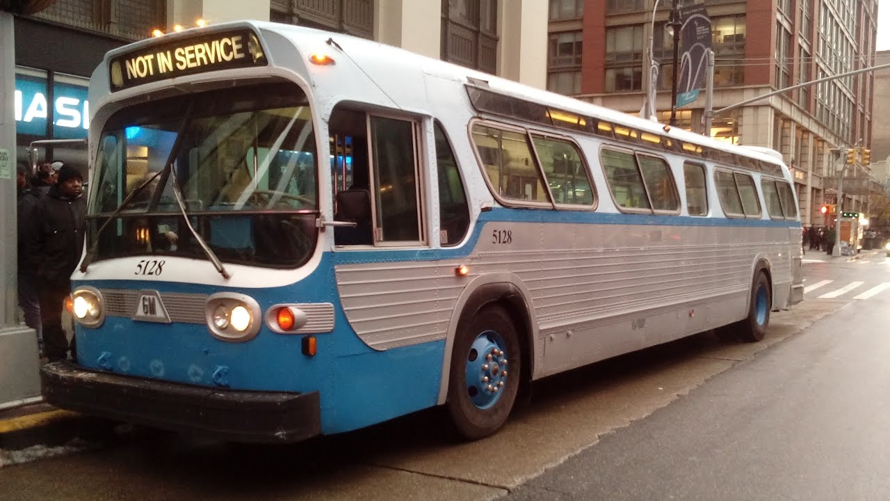 CBOA: 1986 GM Fishbowl Bus via Manhattan Bridge - YouTube