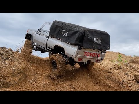 RC4WD(TF LWB Chassis) TOYOTA LAND CRUISER 70|LC70| Off-road Driving 4X4 ...