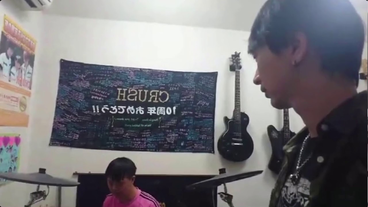 CRUSH HIRO＆DAIKI「ギル」 - YouTube