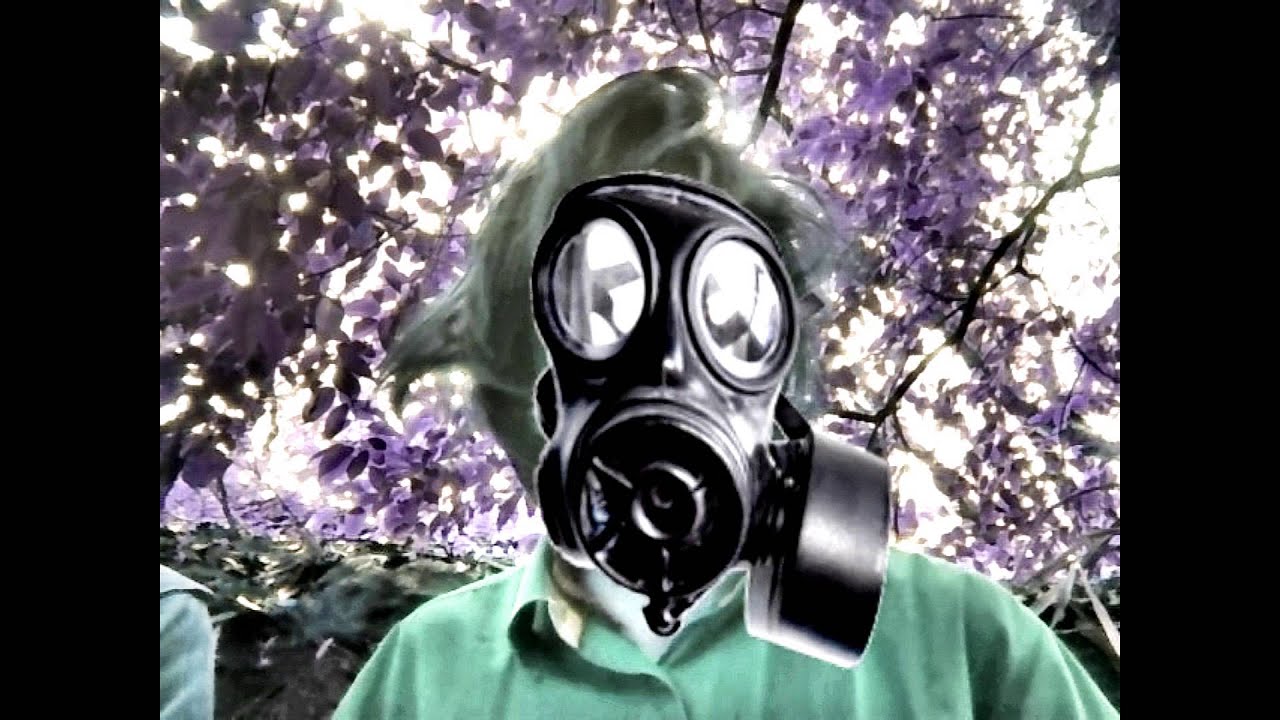 Agamous Betty - Ziggy - YouTube