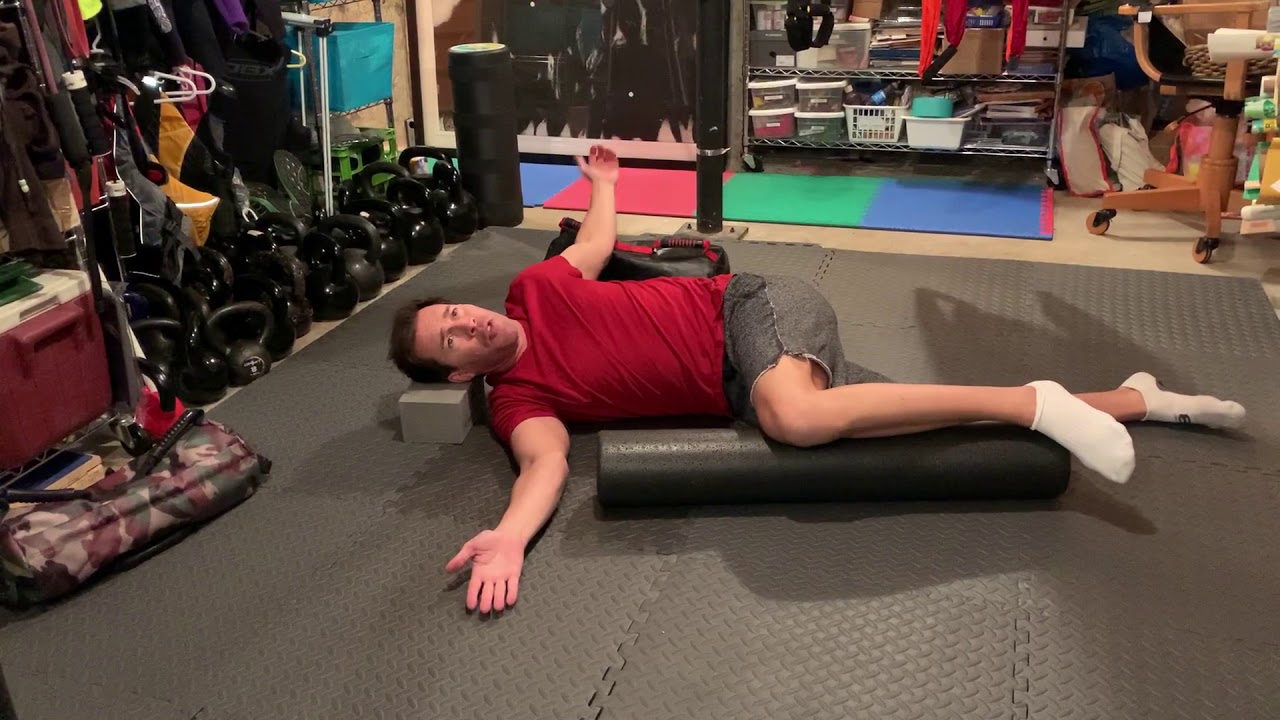 T-spine Mobility Side lying - YouTube