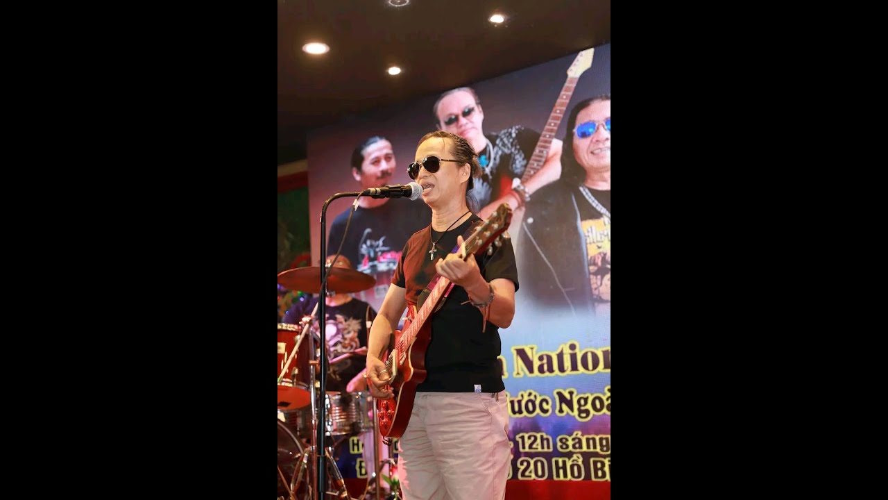 Buffalo Springfield - Bluebird - YouTube