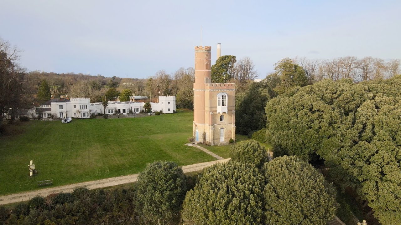 Calshot Beach & Luttrell's Tower - YouTube