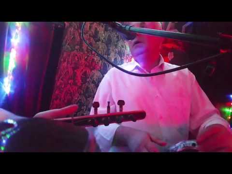 ANKARALI TATLISES YÜRÜYORUM DİKENLERIN ÜSTÜNDE