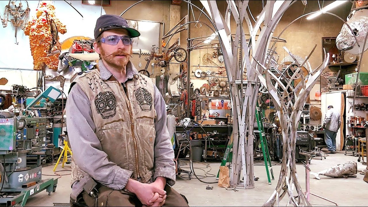 Loussac Library: Portal of Perception Sculpture - YouTube