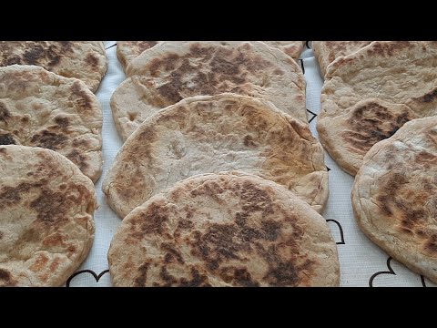 BAZLAMA NASIL YAPILIR?  EKŞİ MAYA KEPEKLİ UN İLE YAPTIK.