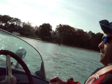 Vintage Blue Star Boat Evinrude 40HP Lark - YouTube