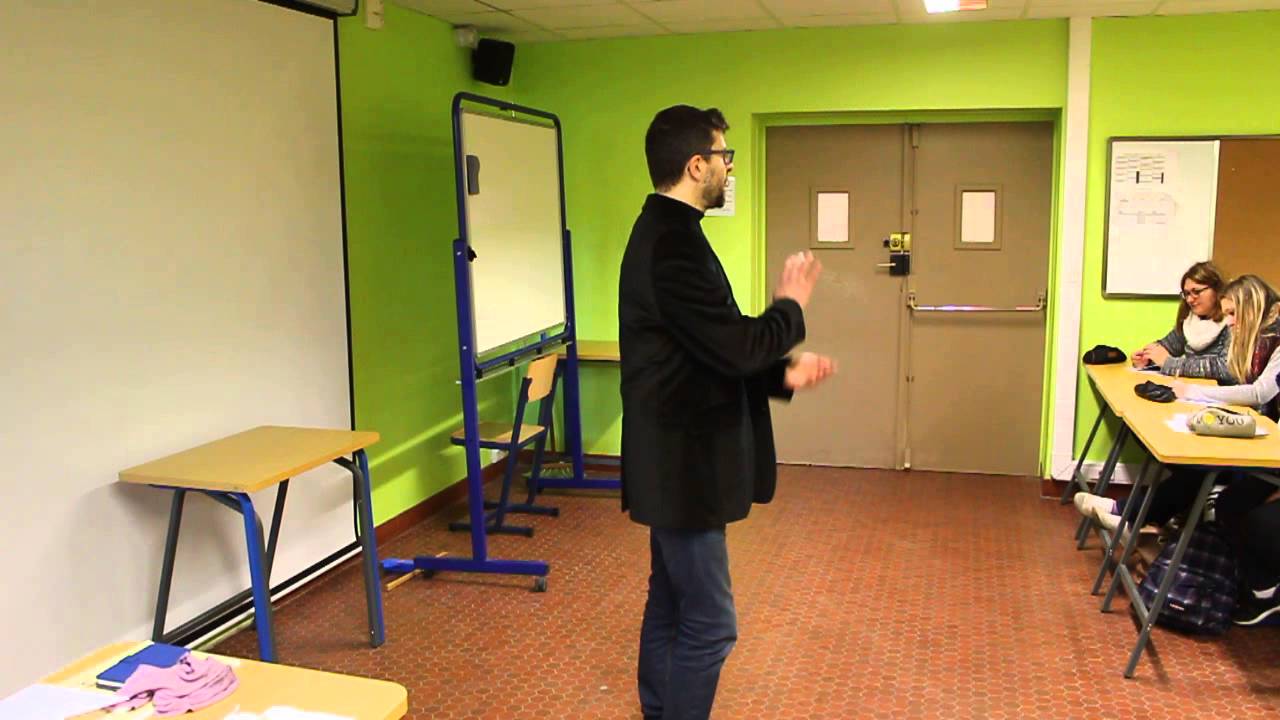 Hypnose au lycée - YouTube